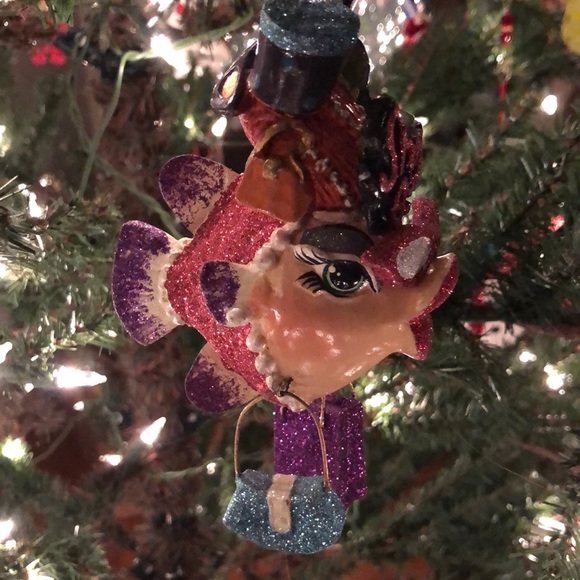 Katherine's Collection | Accents | Katherine Collection Kissing ...